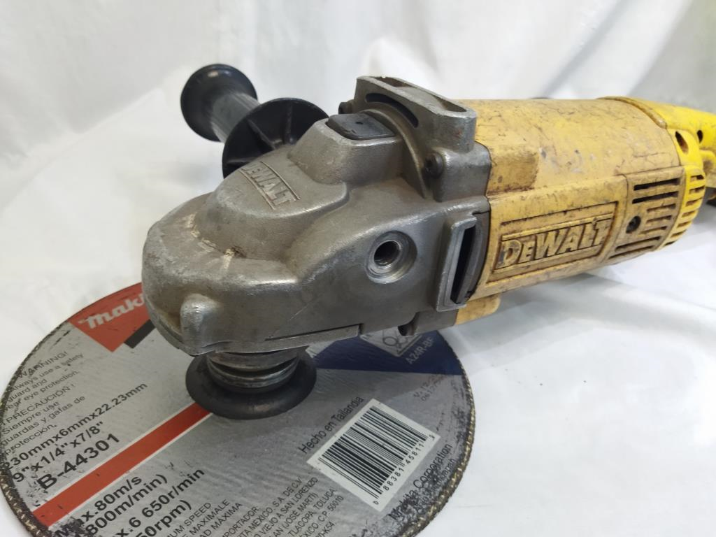 Esmeriladora Angular/rehilete/buffer 7" Detalles En El Cable Dewalt ...